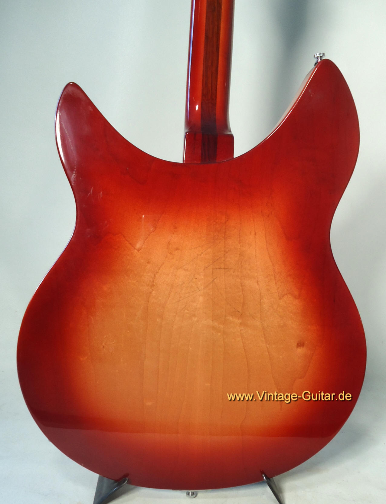 Rickenbacker 330 Rose Morris Reissue Model 1997 with f-hole