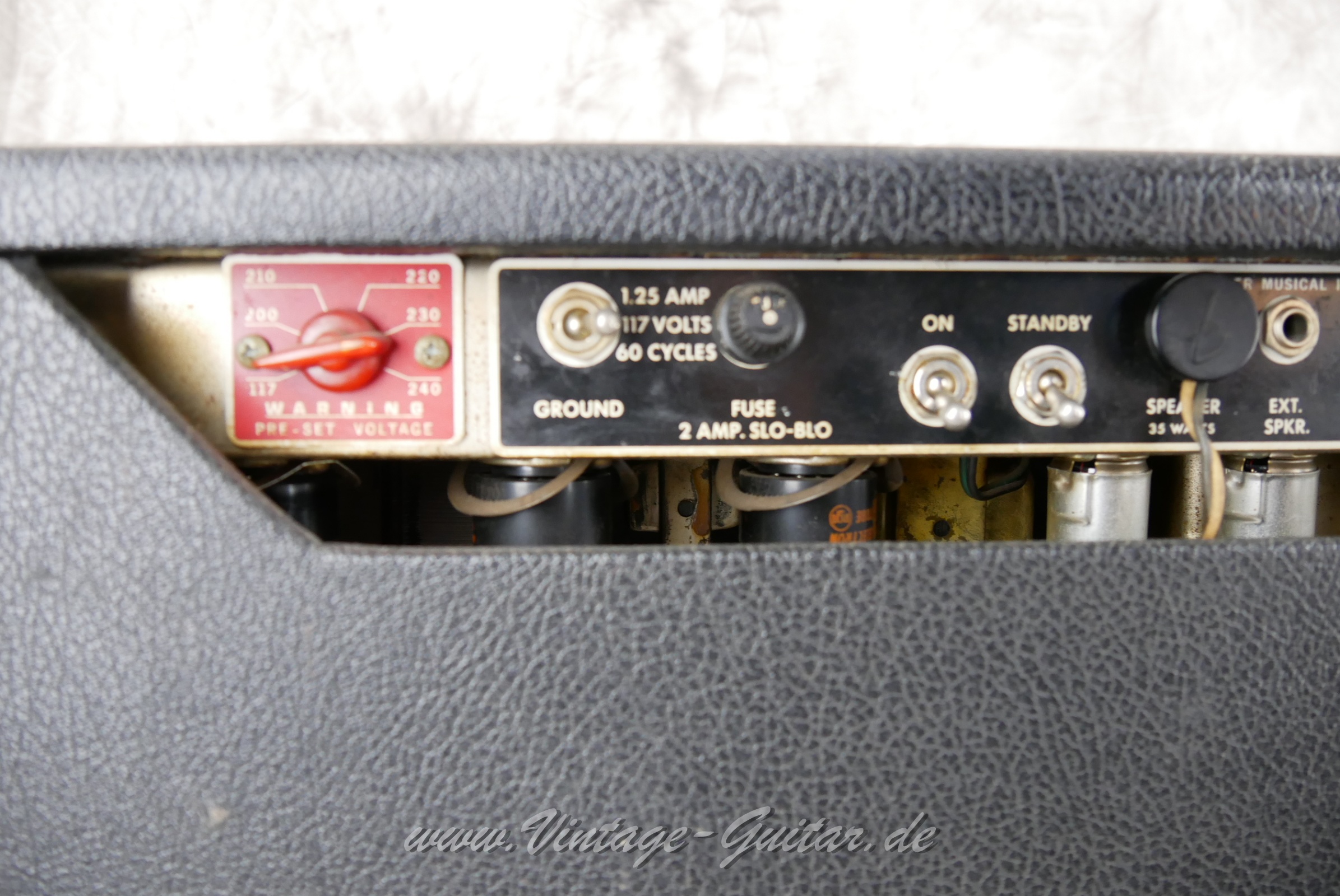 FENDER Vibrolux Reverb