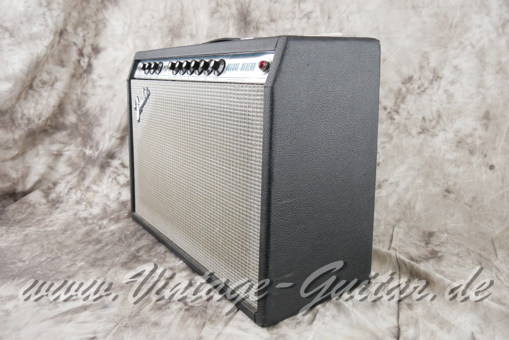 FENDER Deluxe Reverb