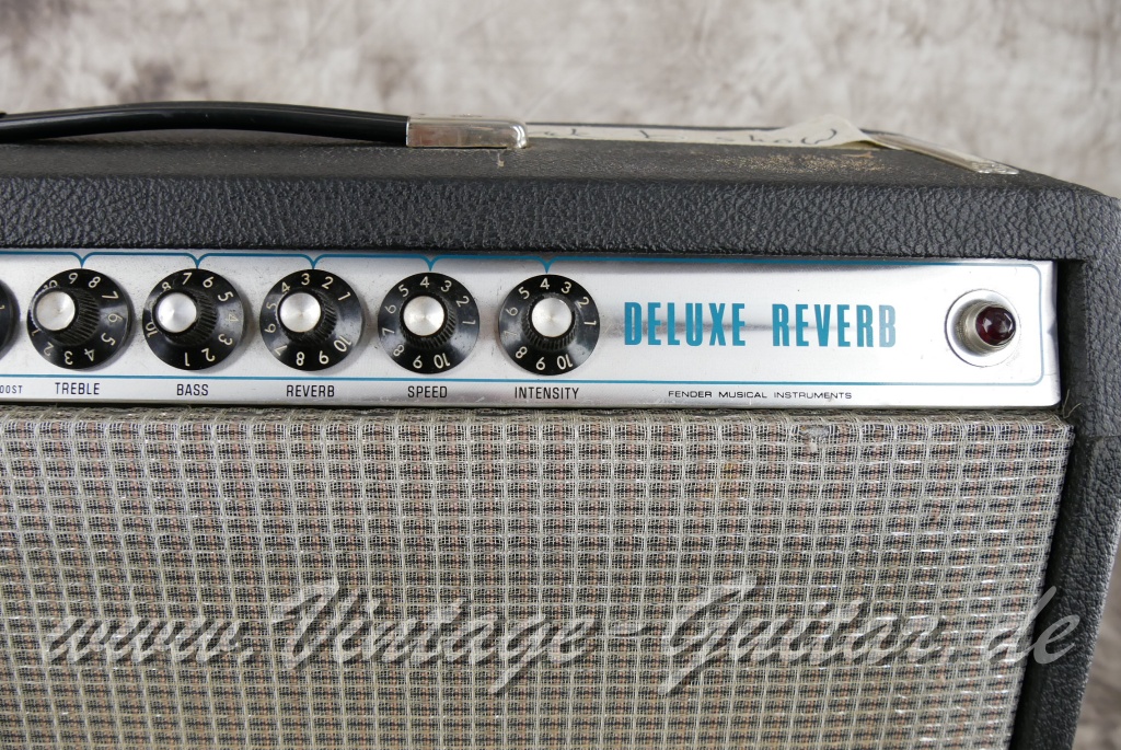 FENDER Deluxe Reverb