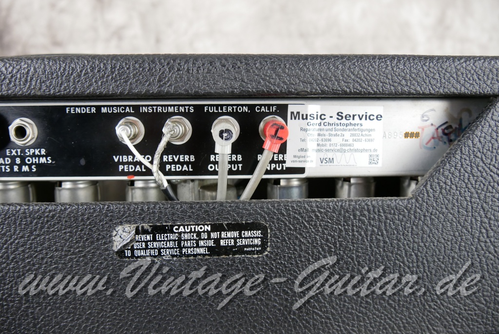 FENDER Deluxe Reverb