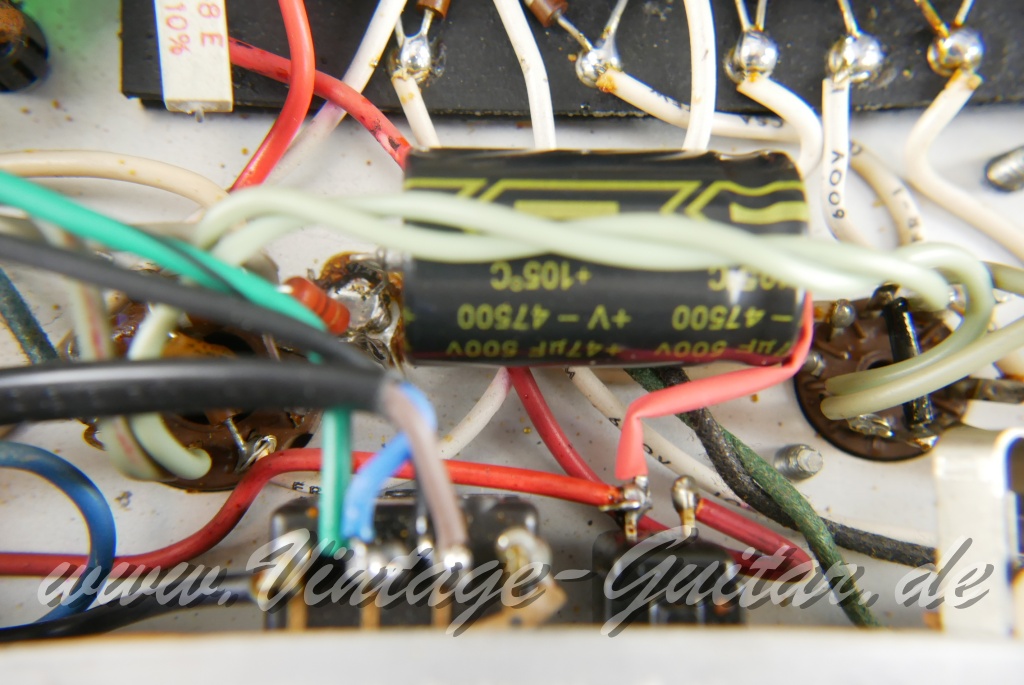 FENDER Deluxe Reverb