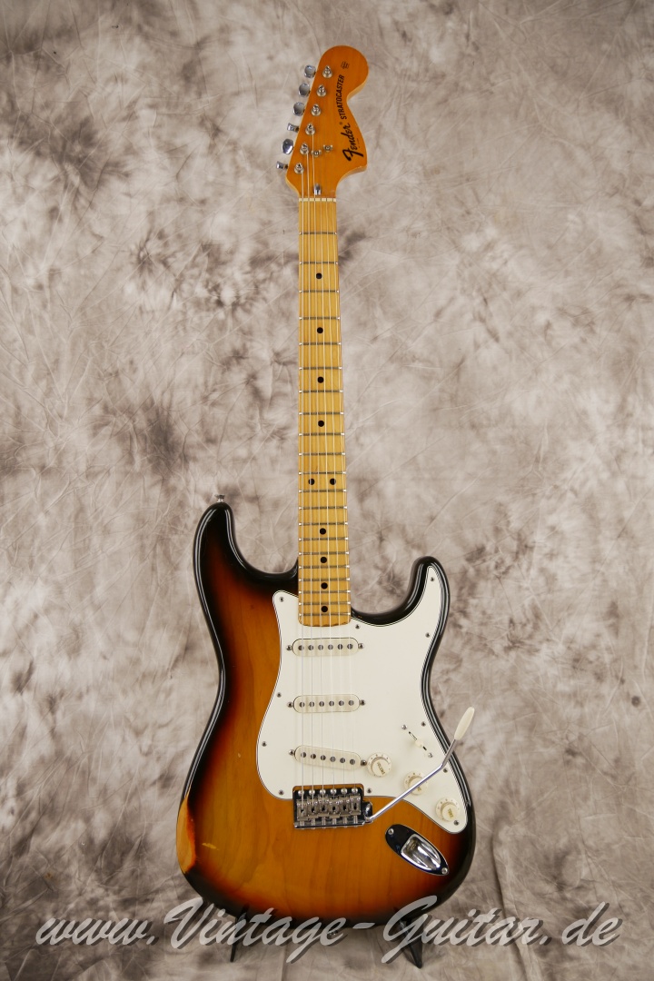FENDER Stratocaster