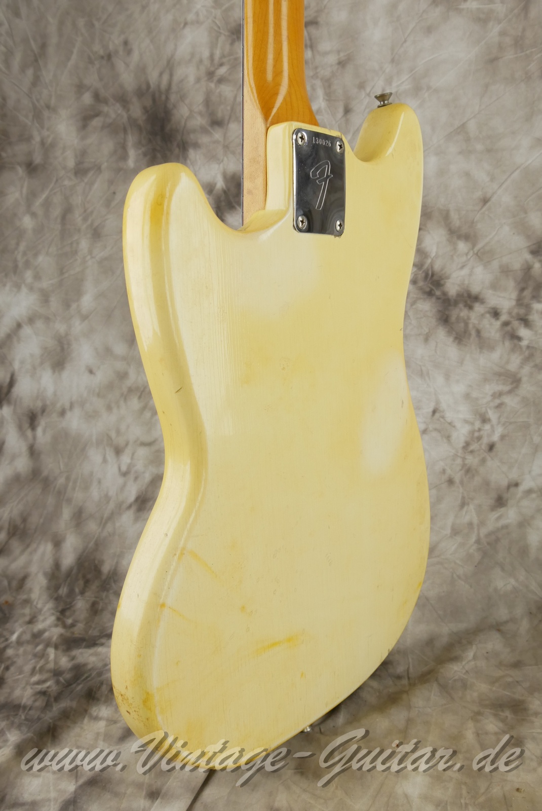 img/vintage/6294/Fender Musicmaster-2-1966-011.JPG