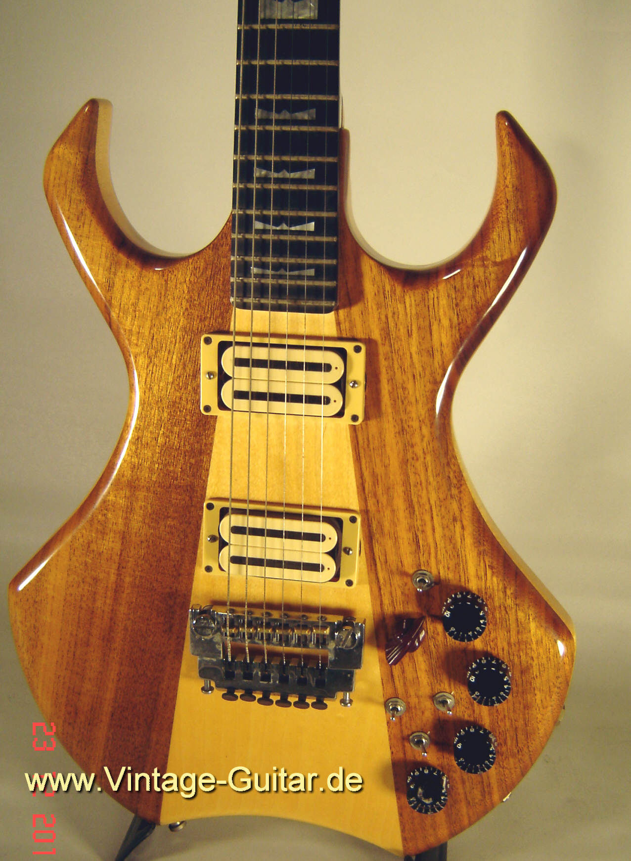 img/vintage/919/Kramer XL-7 4.jpg